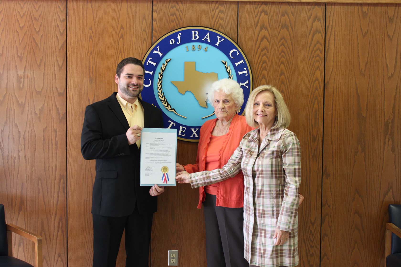 Mayor presents proclamation for National Historic Preservation Month ...